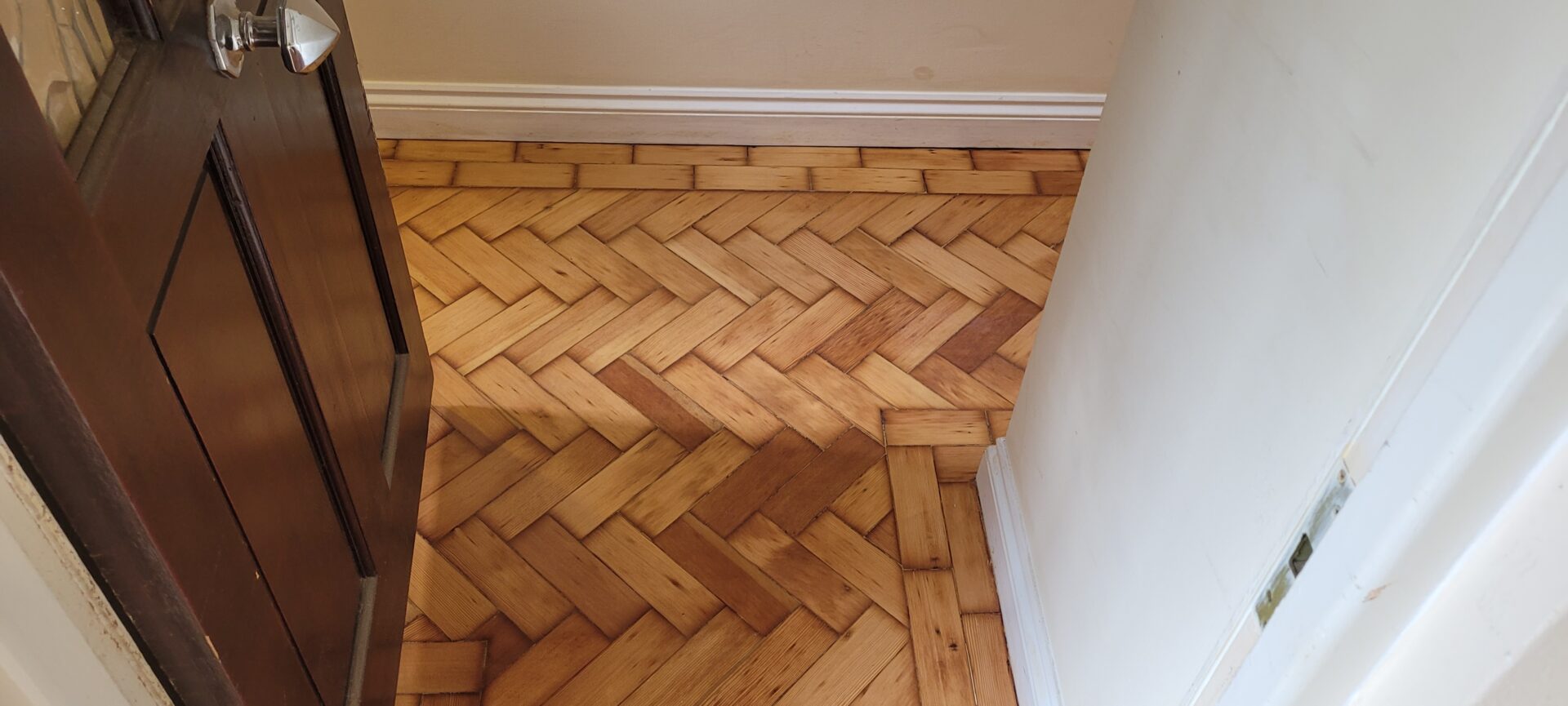 Reclaimed Parquet: Top 5 Pros And Cons You Need To Know | Mr Sander®
