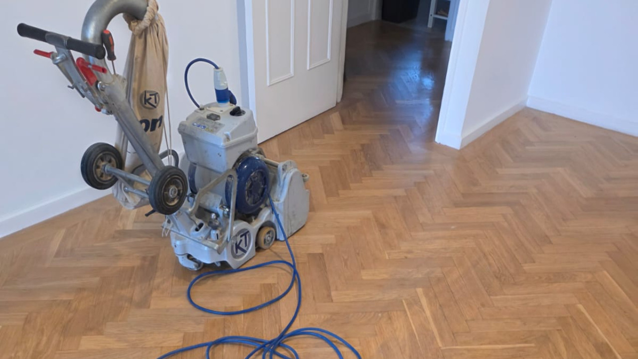Parquet Floor Sanding In London: Restoring Herringbone And Chevron ...