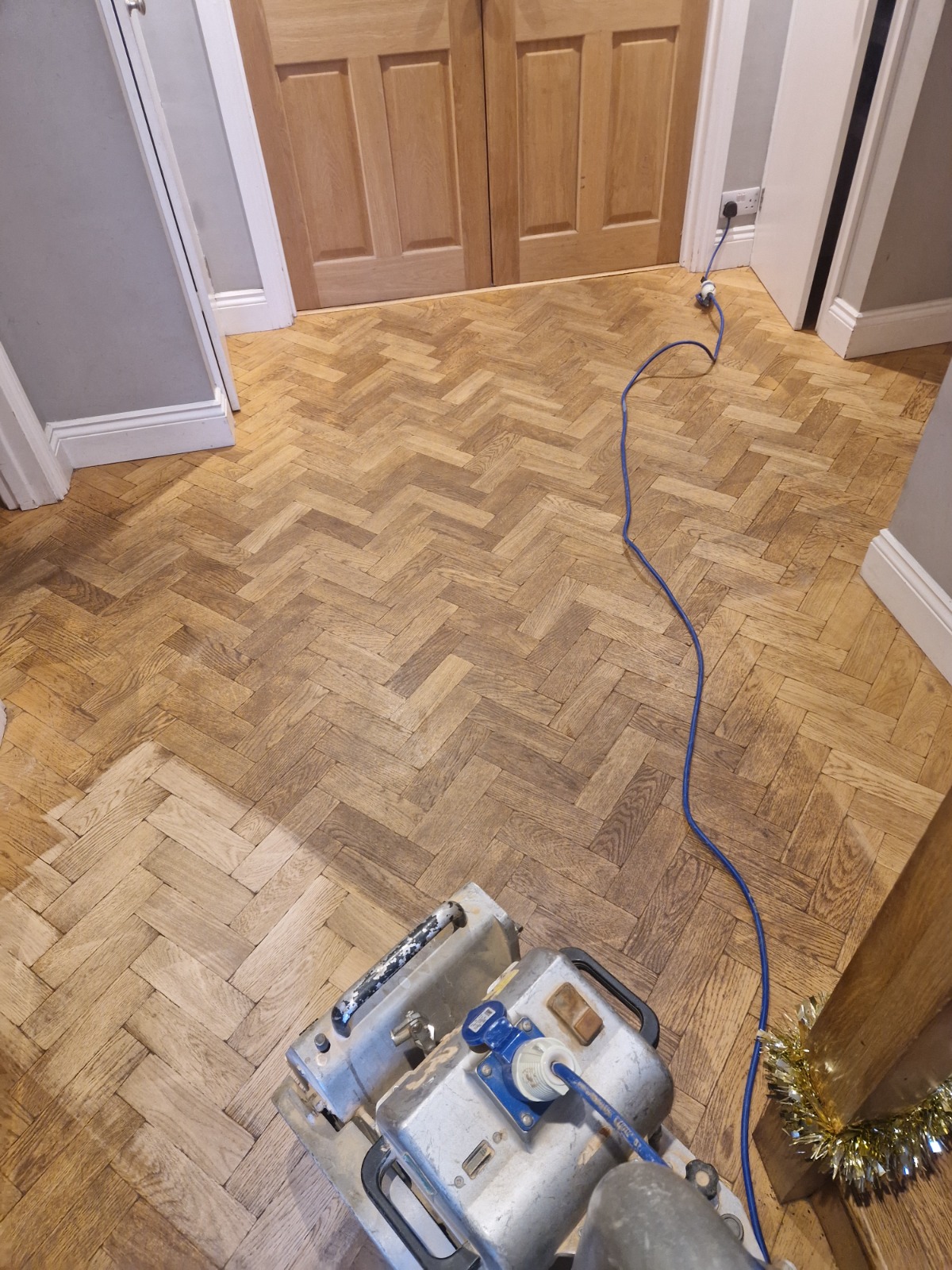 Herringbone Sanding: 7 Stunning Reasons Homeowners Love It