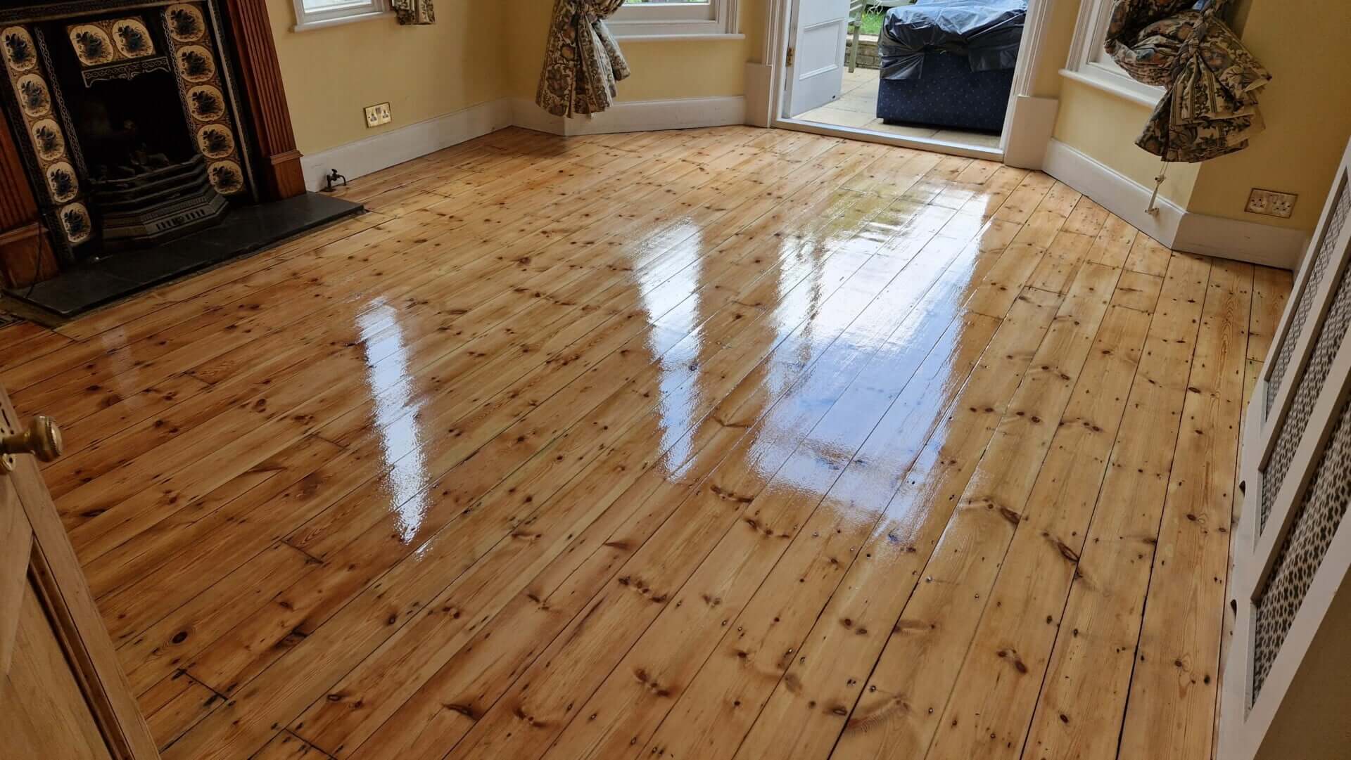 How To Fill Gaps In Pine Boards: Expert Techniques For A Seamless Look ...