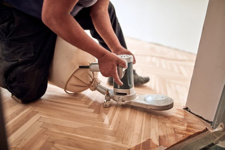 Hand Sanding Techniques For Hard-to-Reach Areas | Mr Sander®