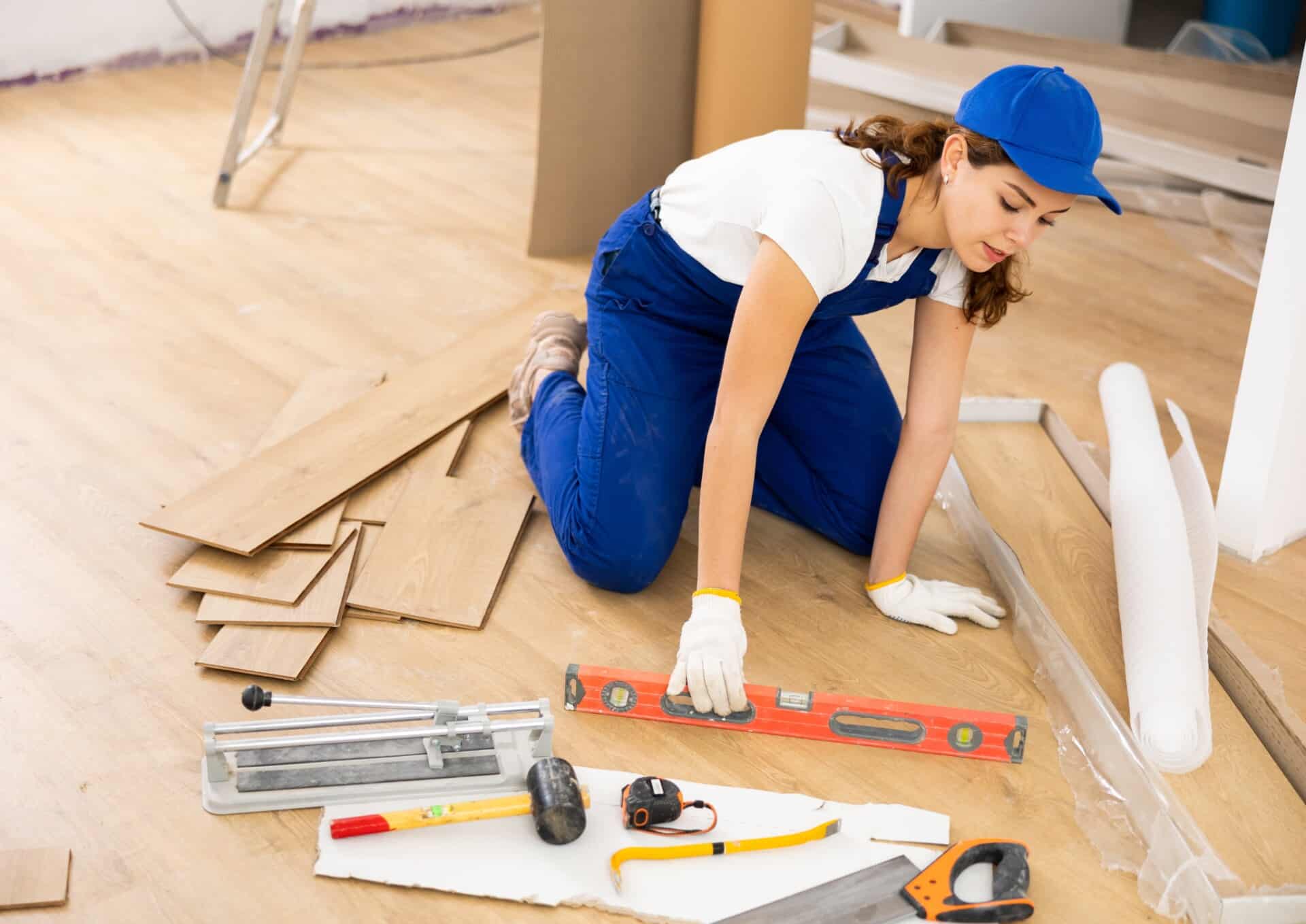 What Is The Cheapest Way To Level An Uneven Floor? | Mr Sander®